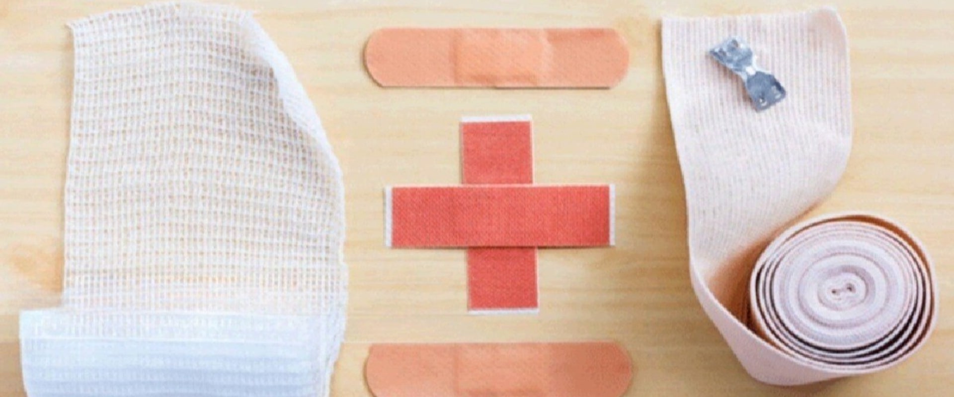 Gauze vs Dressing: Understanding the Differences and When to Use Each